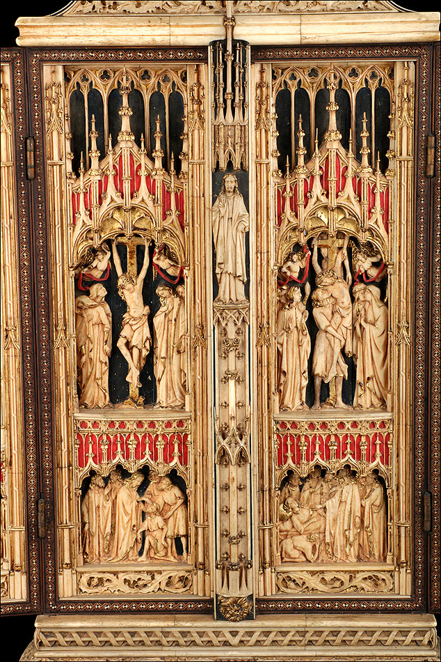 Antiguo Tríptico Neogótico Tallado. Por Francisco Pallás y Puig. España, Circa 1900