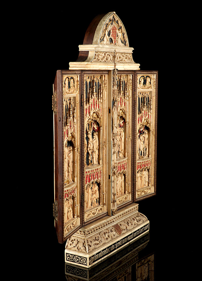 Antiguo Tríptico Neogótico Tallado. Por Francisco Pallás y Puig. España, Circa 1900